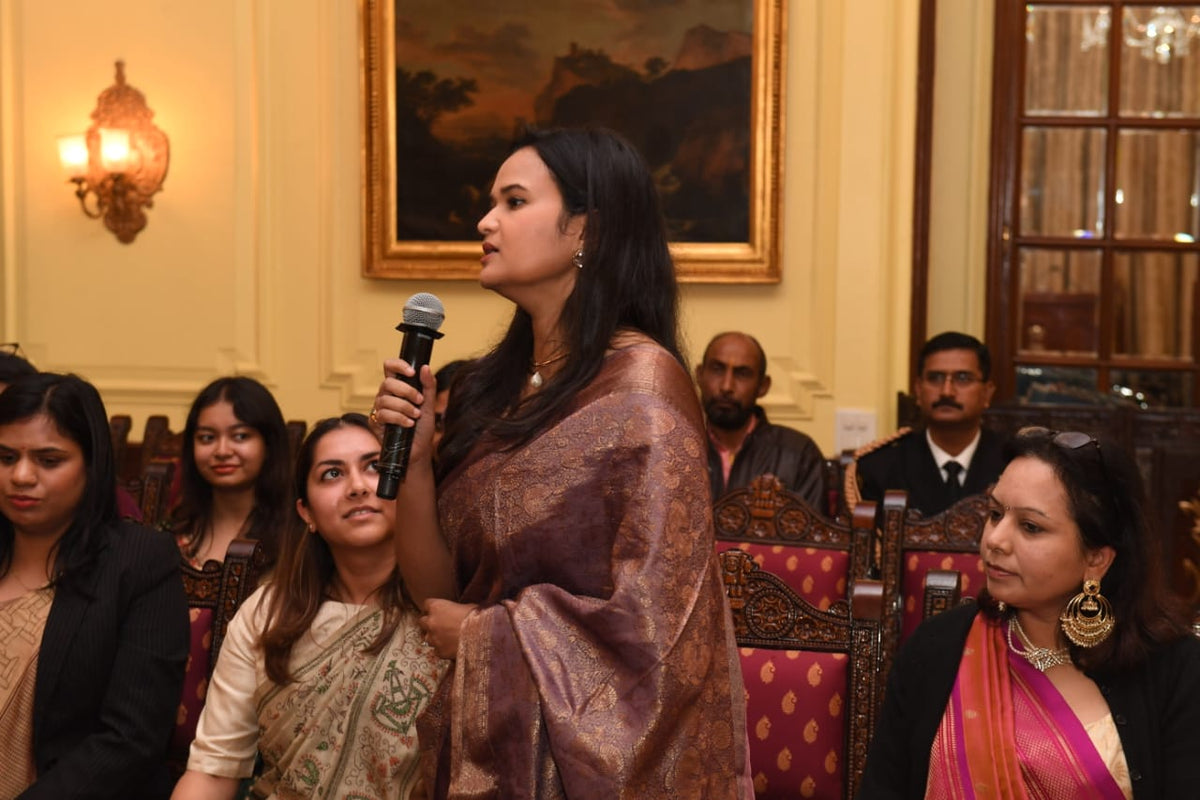 Swati Pandey Shines at Rashtrapati Bhavan: A Proud Moment for Magicleaf ...